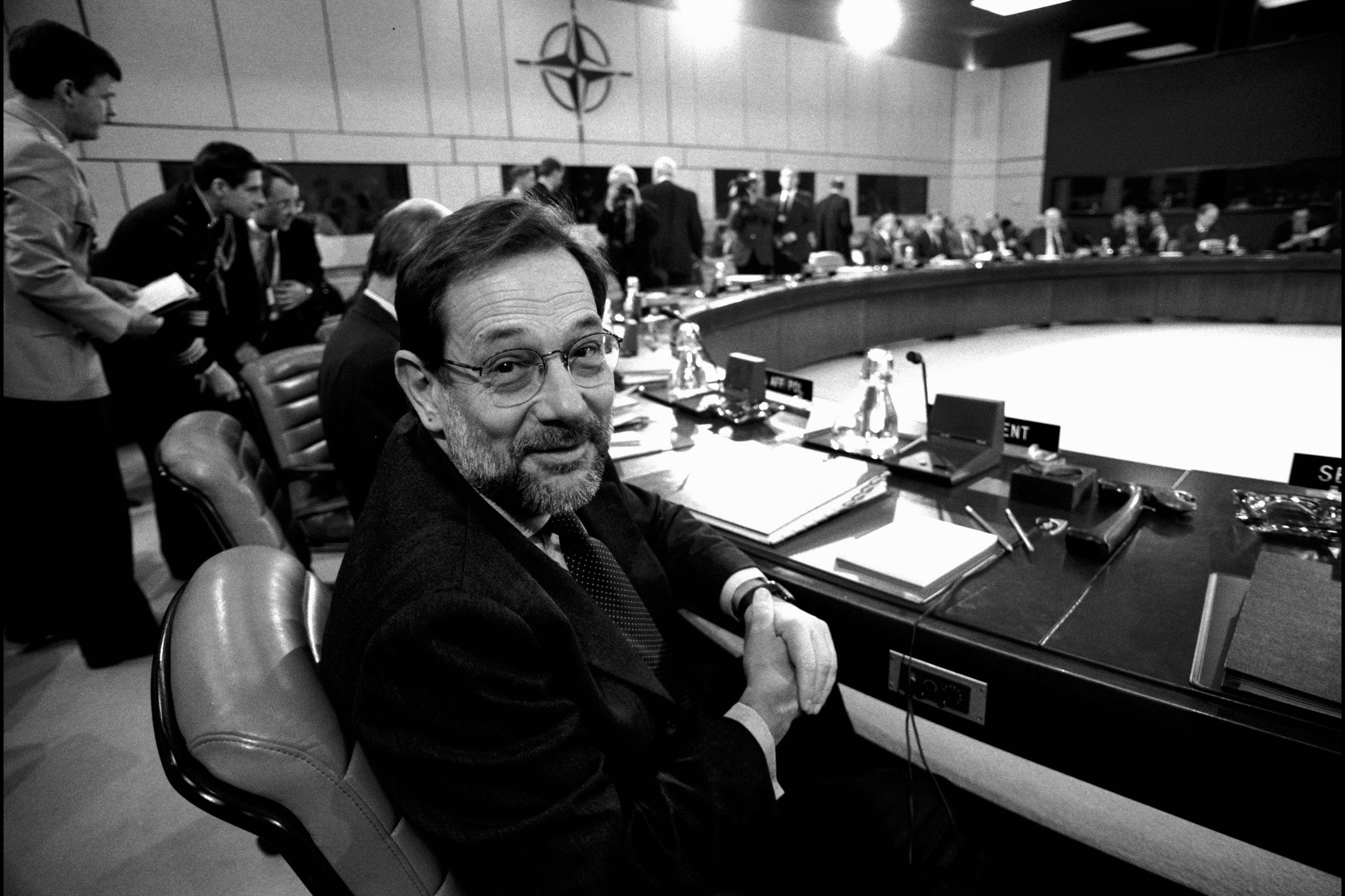 NATO Review - NATO Secretary General: a changing job description? NATO Review - NATO Secretary General: a changing job description?